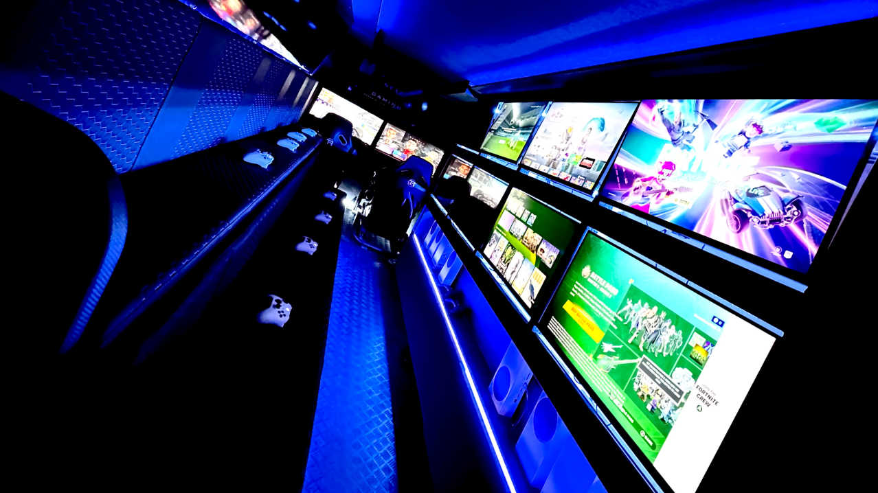 Gaming Bus - Next Generation Gaming | Day Out With The Kids