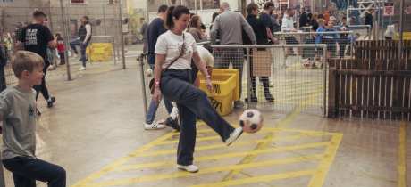Yard Ball | Day Out With The Kids