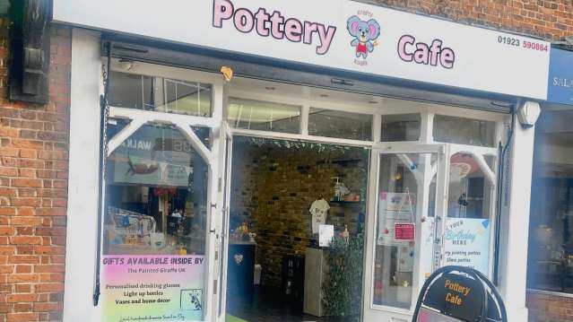 Krafty Koala Pottery Cafe | Day Out With The Kids