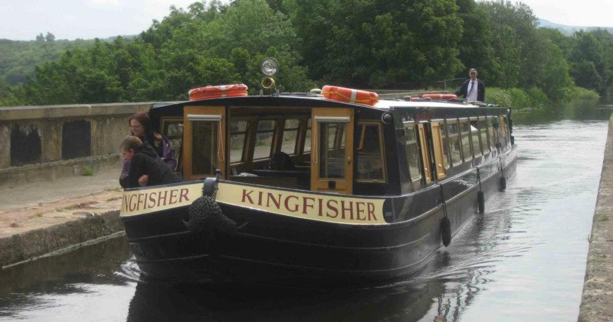 Lancaster Canal Cruises and Waterbus | Day Out With The Kids